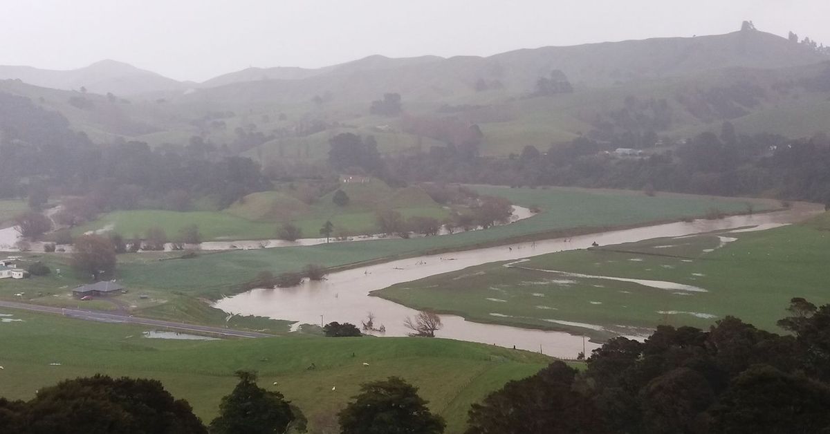 Methods of slowing down water